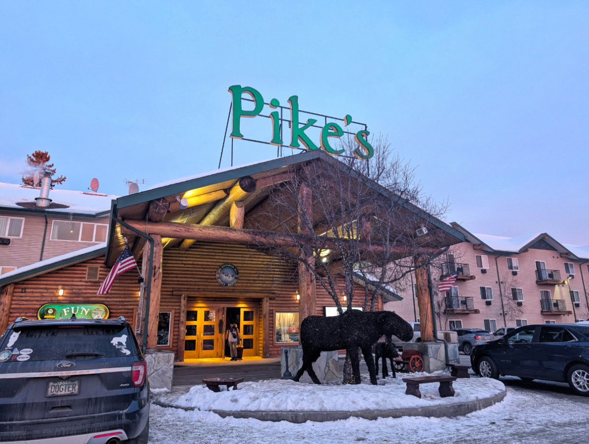Pike's Waterfront Lodge in Fairbanks: Vintage and Perfectly Alaska
